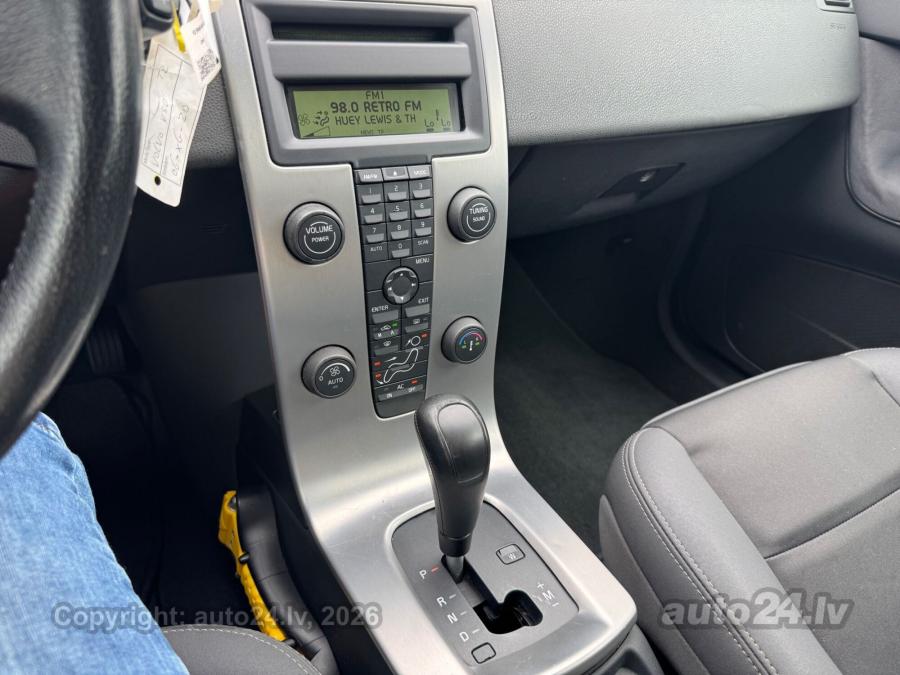 Черный Вольво В50 2007 в Рапла, объемом двигателя 2.40 л и пробегом 246 тыс. км за 3400 €, фото 17 на AUTOMOTO.COM.LV