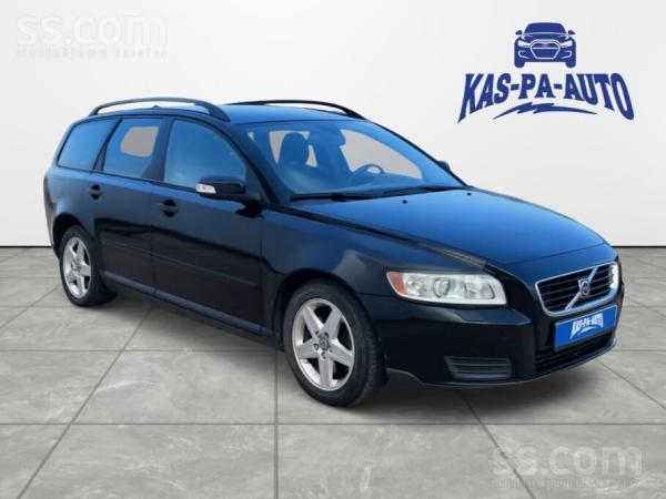 Черный Вольво В50 2007 в Рига, объемом двигателя 2.00 л и пробегом 327 тыс. км за 1800 €, фото 2 на AUTOMOTO.COM.LV