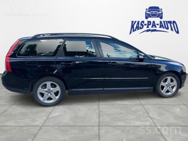 Черный Вольво В50 2007 в Рига, объемом двигателя 2.00 л и пробегом 327 тыс. км за 1800 €, фото 5 на AUTOMOTO.COM.LV