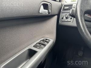 Черный Вольво В50 2007 в Рига, объемом двигателя 2.00 л и пробегом 327 тыс. км за 1800 €, фото 12 на AUTOMOTO.COM.LV