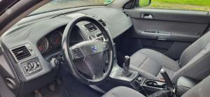 Black Volvo V50 2007 in Klaipeda, with an engine capacity of 2.00 L and mileage of 303 thousand km for 1200 €, photo 11 on AUTOMOTO.COM.LV