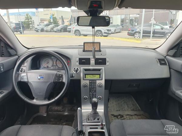 Melns Volvo V50 2007 Kauņa, ar dzinēja tilpumu 2.00 L un nobraukumu 420 tūkst. km par 1000 €, foto 7 vietnē AUTOMOTO.COM.LV
