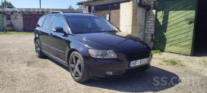 Melns Volvo V50 2007 Saldus, ar dzinēja tilpumu 2.00 L un nobraukumu 350 tūkst. km par 1550 €, foto 4 vietnē AUTOMOTO.COM.LV