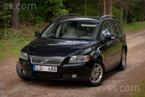 Melns Volvo V50 2007 Tukums, ar dzinēja tilpumu 1.60 L un nobraukumu 246 tūkst. km par 2290 €, foto 4 vietnē AUTOMOTO.COM.LV