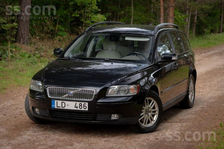 Melns Volvo V50 2007 Tukums, ar dzinēja tilpumu 1.60 L un nobraukumu 246 tūkst. km par 2290 €, foto 4 vietnē AUTOMOTO.COM.LV