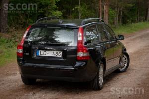Melns Volvo V50 2007 Tukums, ar dzinēja tilpumu 1.60 L un nobraukumu 246 tūkst. km par 2290 €, foto 8 vietnē AUTOMOTO.COM.LV