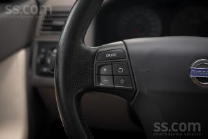 Melns Volvo V50 2007 Tukums, ar dzinēja tilpumu 1.60 L un nobraukumu 246 tūkst. km par 2290 €, foto 17 vietnē AUTOMOTO.COM.LV
