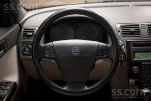 Melns Volvo V50 2007 Tukums, ar dzinēja tilpumu 1.60 L un nobraukumu 246 tūkst. km par 2290 €, foto 18 vietnē AUTOMOTO.COM.LV