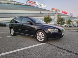 Melns Volvo V50 2007 Rīga, ar dzinēja tilpumu 2.40 L un nobraukumu 277 tūkst. km par 900 €, foto 3 vietnē AUTOMOTO.COM.LV