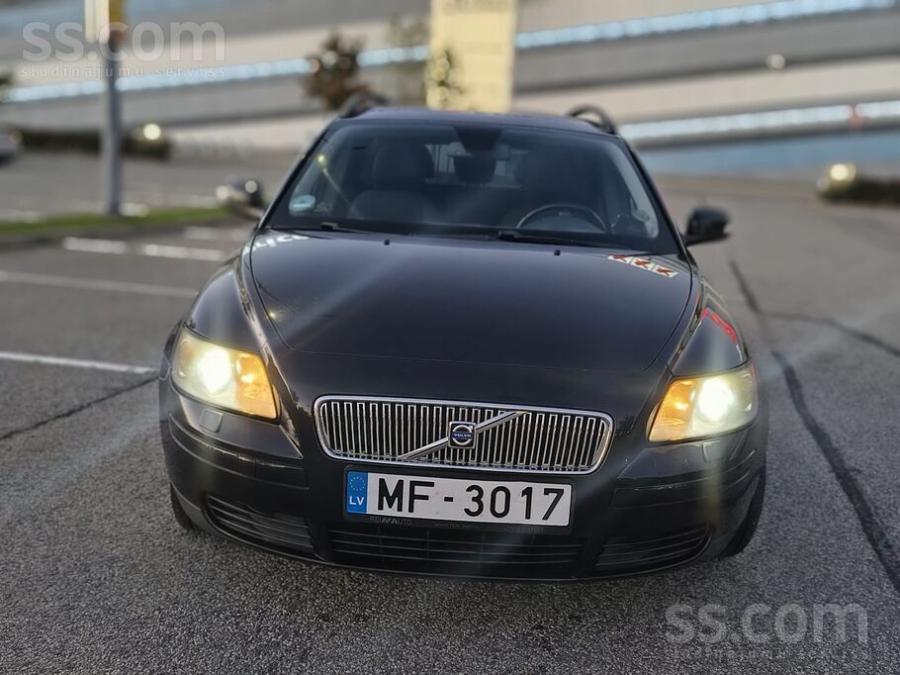 Melns Volvo V50 2007 Rīga, ar dzinēja tilpumu 2.40 L un nobraukumu 277 tūkst. km par 900 €, foto 6 vietnē AUTOMOTO.COM.LV