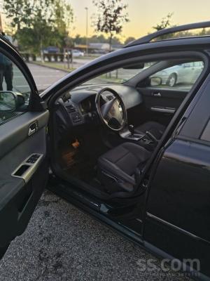 Melns Volvo V50 2007 Rīga, ar dzinēja tilpumu 2.40 L un nobraukumu 277 tūkst. km par 900 €, foto 7 vietnē AUTOMOTO.COM.LV