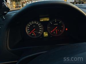 Melns Volvo V50 2007 Rīga, ar dzinēja tilpumu 2.40 L un nobraukumu 277 tūkst. km par 900 €, foto 8 vietnē AUTOMOTO.COM.LV