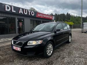 Black Volvo V50 2008 in Valmiera, with an engine capacity of 2.00 L and mileage of 0 thousand km for 3550 €, photo 1 on AUTOMOTO.COM.LV