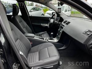 Black Volvo V50 2008 in Valmiera, with an engine capacity of 2.00 L and mileage of 0 thousand km for 3550 €, photo 10 on AUTOMOTO.COM.LV