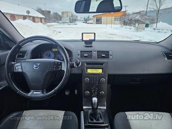 Melns Volvo V50 2008 Paide, ar dzinēja tilpumu 1.60 L un nobraukumu 249 tūkst. km par 2950 €, foto 8 vietnē AUTOMOTO.COM.LV