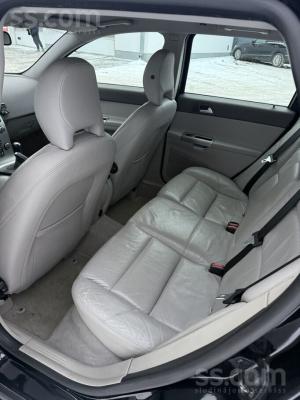 Melns Volvo V50 2008 Valmiera, ar dzinēja tilpumu 2.00 L un nobraukumu 310 tūkst. km par 3000 €, foto 7 vietnē AUTOMOTO.COM.LV