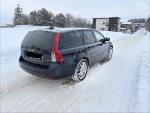 Black Volvo V50 2008 in Vilnius, with an engine capacity of 2.00 L and mileage of 398 thousand km for 2500 €, photo 7 on AUTOMOTO.COM.LV