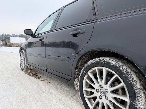 Melns Volvo V50 2008 Viļņa, ar dzinēja tilpumu 2.00 L un nobraukumu 398 tūkst. km par 2500 €, foto 10 vietnē AUTOMOTO.COM.LV