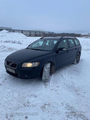 Black Volvo V50 2008 in Tallinn, with an engine capacity of 2.40 L and mileage of 360 thousand km for 2700 €, photo 2 on AUTOMOTO.COM.LV