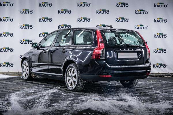 Melns Volvo V50 2008 Kauņa, ar dzinēja tilpumu 1.60 L un nobraukumu 270 tūkst. km par 3490 €, foto 4 vietnē AUTOMOTO.COM.LV