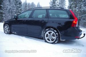 Melns Volvo V50 2008 Tallina, ar dzinēja tilpumu 1.60 L un nobraukumu 343 tūkst. km par 2450 €, foto 3 vietnē AUTOMOTO.COM.LV