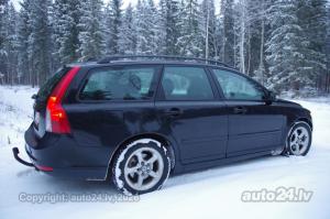 Melns Volvo V50 2008 Tallina, ar dzinēja tilpumu 1.60 L un nobraukumu 343 tūkst. km par 2450 €, foto 4 vietnē AUTOMOTO.COM.LV