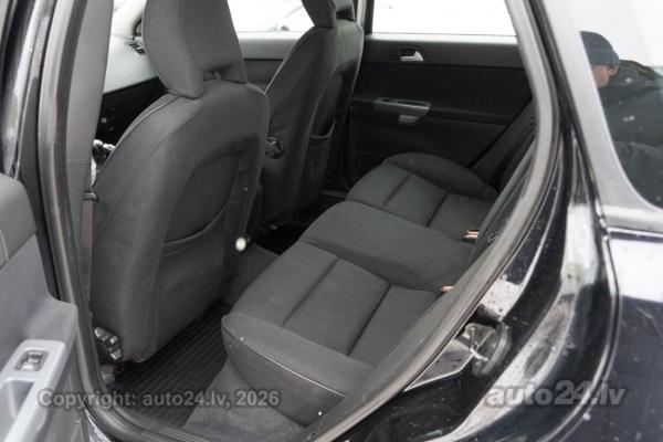 Черный Вольво В50 2008 в Таллин, объемом двигателя 1.60 л и пробегом 190 тыс. км за 3500 €, фото 11 на AUTOMOTO.COM.LV