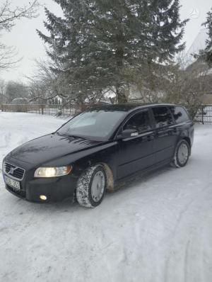 Black Volvo V50 2008 in Kaunas, with an engine capacity of 1.56 L and mileage of 233 thousand km for 2200 €, photo 5 on AUTOMOTO.COM.LV