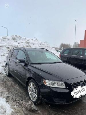 Melns Volvo V50 2008 Klaipėda, ar dzinēja tilpumu 1.80 L un nobraukumu 3 tūkst. km par 2800 €, foto  vietnē AUTOMOTO.COM.LV