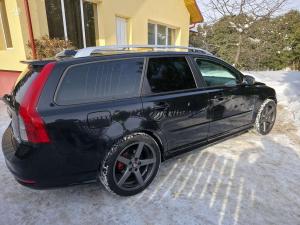 Melns Volvo V50 2008 Jurbarkas, ar dzinēja tilpumu 2.00 L un nobraukumu 215 tūkst. km par 2700 €, foto 6 vietnē AUTOMOTO.COM.LV