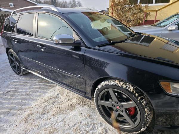 Melns Volvo V50 2008 Jurbarkas, ar dzinēja tilpumu 2.00 L un nobraukumu 215 tūkst. km par 2700 €, foto 8 vietnē AUTOMOTO.COM.LV