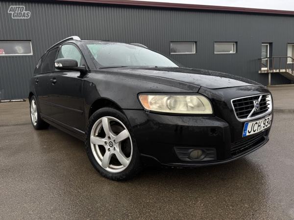 Melns Volvo V50 2008 Tauragė, ar dzinēja tilpumu 2.00 L un nobraukumu 470 tūkst. km par 1200 €, foto 1 vietnē AUTOMOTO.COM.LV