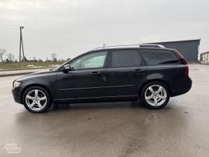 Melns Volvo V50 2008 Tauragė, ar dzinēja tilpumu 2.00 L un nobraukumu 470 tūkst. km par 1200 €, foto 6 vietnē AUTOMOTO.COM.LV