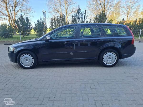 Melns Volvo V50 2008 Telšiai, ar dzinēja tilpumu 2.00 L un nobraukumu 295 tūkst. km par 2150 €, foto 8 vietnē AUTOMOTO.COM.LV