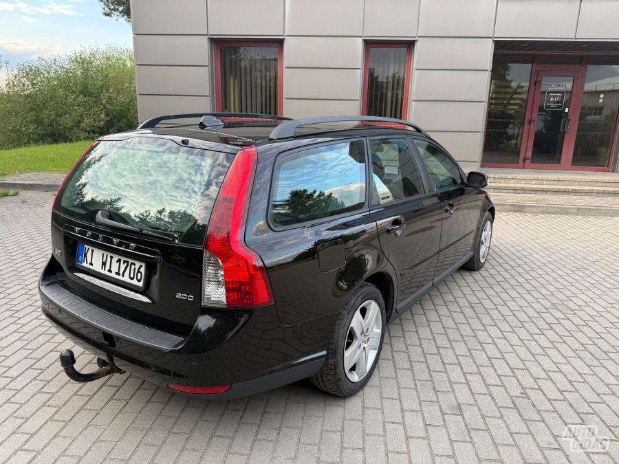 Черный Вольво В50 2008 в Мажейкяй, объемом двигателя 2.00 л и пробегом 274 тыс. км за 2750 €, фото 26 на AUTOMOTO.COM.LV
