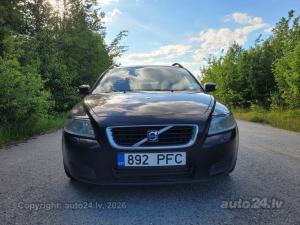 Black Volvo V50 2008 in Tallinn, with an engine capacity of 2.00 L and mileage of 425 thousand km for 1300 €, photo 3 on AUTOMOTO.COM.LV