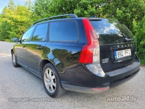 Black Volvo V50 2008 in Tallinn, with an engine capacity of 2.00 L and mileage of 425 thousand km for 1300 €, photo 5 on AUTOMOTO.COM.LV