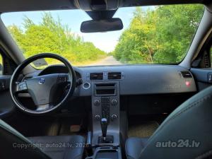 Black Volvo V50 2008 in Tallinn, with an engine capacity of 2.00 L and mileage of 425 thousand km for 1300 €, photo 9 on AUTOMOTO.COM.LV