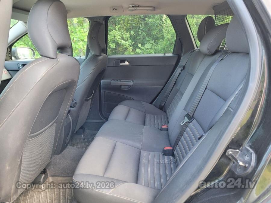 Black Volvo V50 2008 in Tallinn, with an engine capacity of 2.00 L and mileage of 425 thousand km for 1300 €, photo 12 on AUTOMOTO.COM.LV