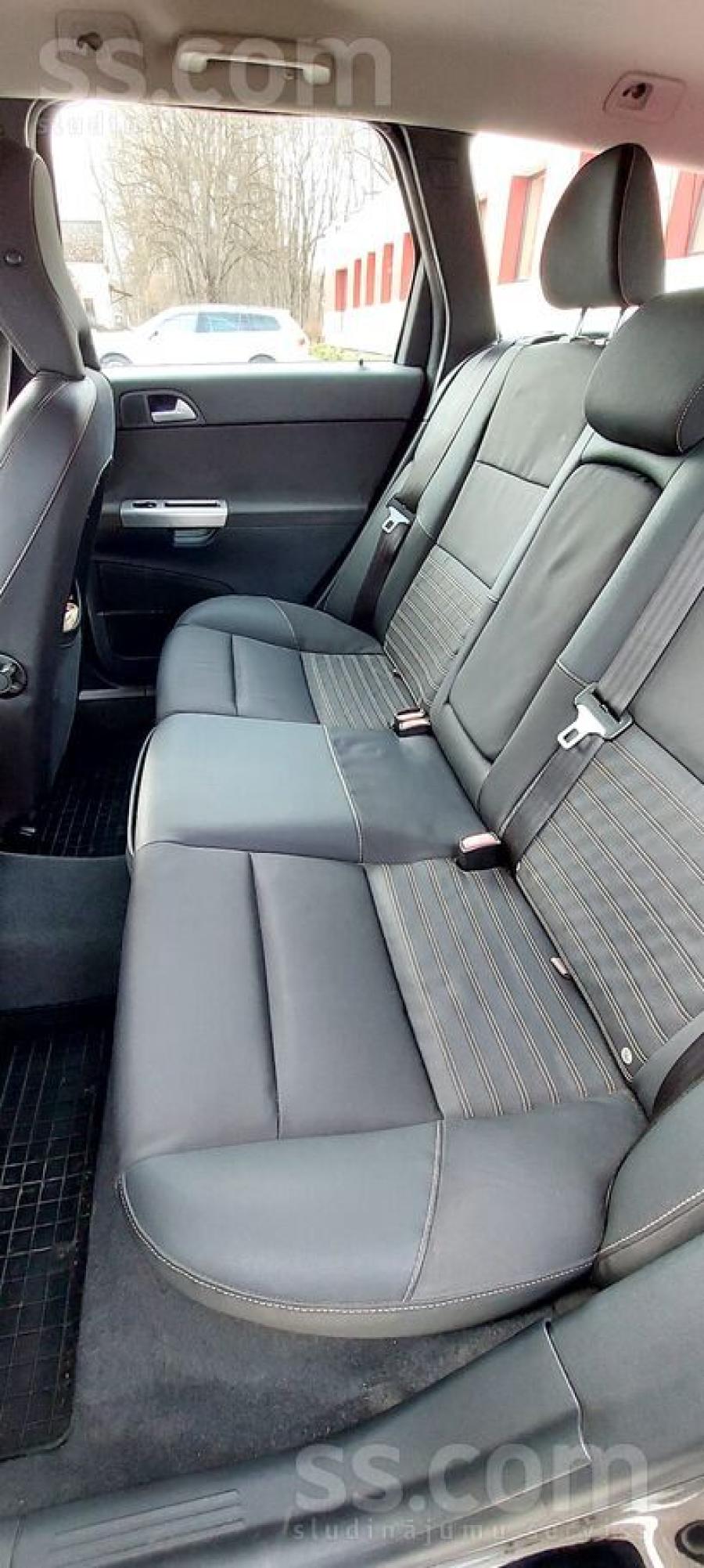 Melns Volvo V50 2008 Bauska, ar dzinēja tilpumu 2.00 L un nobraukumu 255 tūkst. km par 3900 €, foto 13 vietnē AUTOMOTO.COM.LV