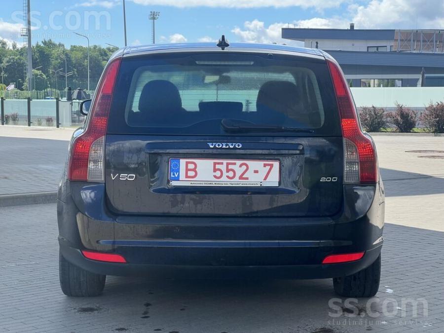 Черный Вольво В50 2008 в Резекне, объемом двигателя 2.00 л и пробегом 365 тыс. км за 2300 €, фото 6 на AUTOMOTO.COM.LV