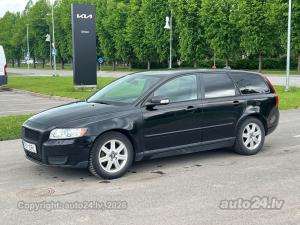 Black Volvo V50 2008 in Narva, with an engine capacity of 1.60 L and mileage of 315 thousand km for 999 €, photo  on AUTOMOTO.COM.LV