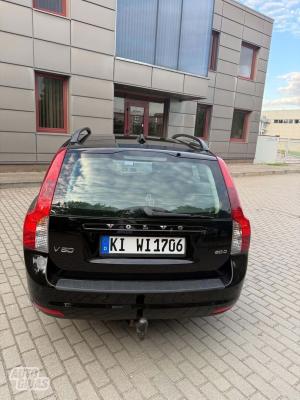 Melns Volvo V50 2008 Mažeikiai, ar dzinēja tilpumu 2.00 L un nobraukumu 274 tūkst. km par 2750 €, foto 19 vietnē AUTOMOTO.COM.LV