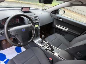 Melns Volvo V50 2008 Mažeikiai, ar dzinēja tilpumu 2.00 L un nobraukumu 274 tūkst. km par 2750 €, foto 26 vietnē AUTOMOTO.COM.LV