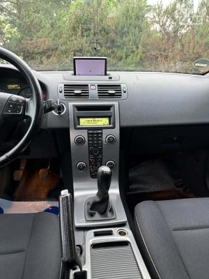 Melns Volvo V50 2008 Mažeikiai, ar dzinēja tilpumu 2.00 L un nobraukumu 274 tūkst. km par 2750 €, foto 35 vietnē AUTOMOTO.COM.LV