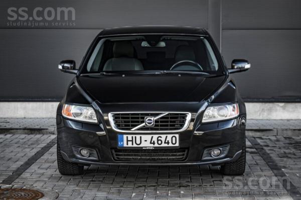 Black Volvo V50 2008 in Riga, with an engine capacity of 2.00 L and mileage of 0 thousand km for 3950 €, photo 2 on AUTOMOTO.COM.LV