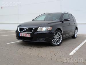 Melns Volvo V50 2008 Rīga, ar dzinēja tilpumu 2.00 L un nobraukumu 360 tūkst. km par 1500 €, foto 5 vietnē AUTOMOTO.COM.LV