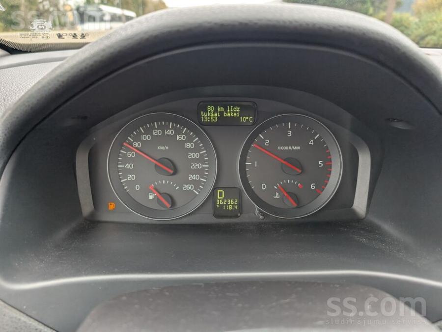Melns Volvo V50 2008 Rīga, ar dzinēja tilpumu 2.00 L un nobraukumu 360 tūkst. km par 1500 €, foto 13 vietnē AUTOMOTO.COM.LV