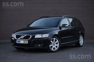 Melns Volvo V50 2008 Rīga, ar dzinēja tilpumu 2.00 L un nobraukumu 310 tūkst. km par 3990 €, foto  vietnē AUTOMOTO.COM.LV