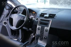 Черный Вольво В50 2008 в Рига, объемом двигателя 2.00 л и пробегом 310 тыс. км за 3990 €, фото 6 на AUTOMOTO.COM.LV